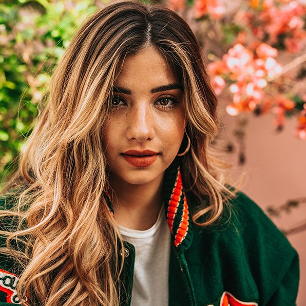 Rayitos en el cabello: ¿Cómo mantenerlos? | L´Oreal París Colombia